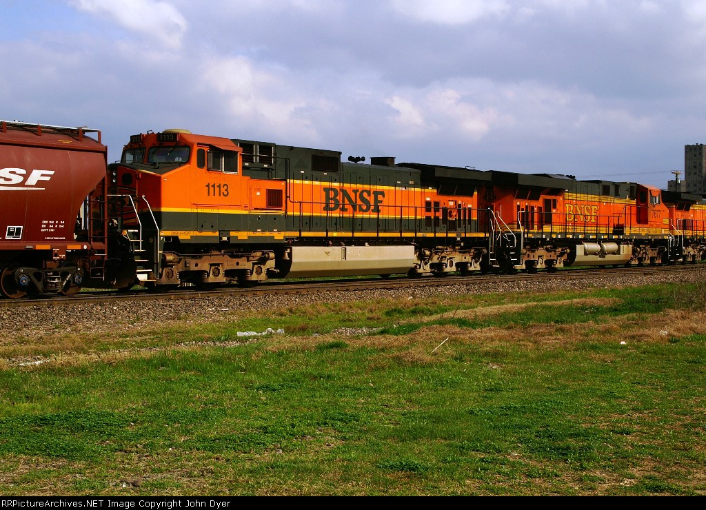BNSF 1113